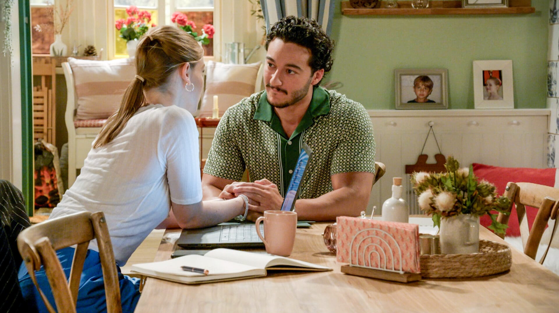 "Rote Rosen": Nächste Folgen - Vorschau auf die Folgen 71 bis 75 der ...