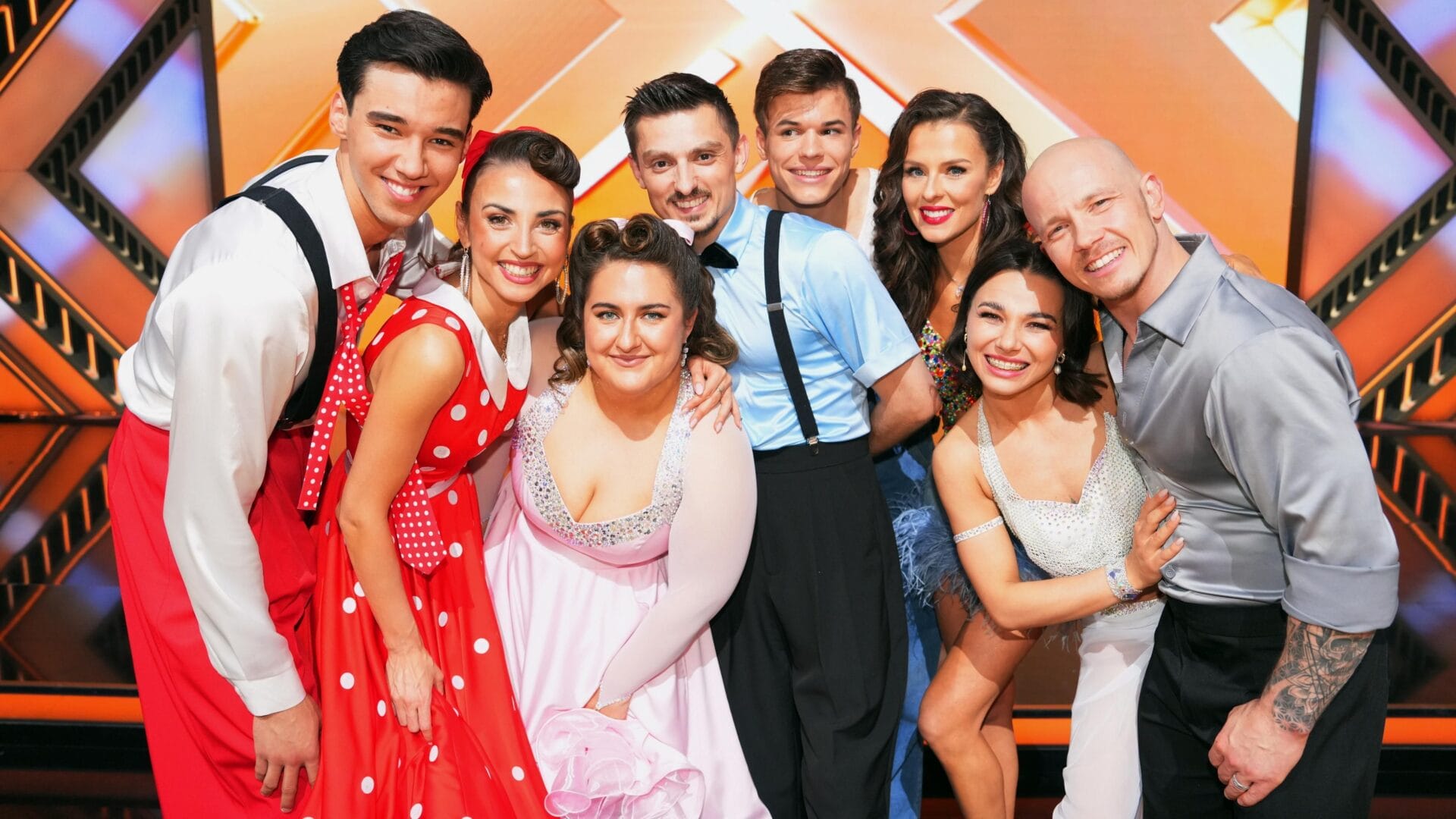 Massimo Sinató: Biografie mit allen Infos zum "Let's Dance"-Profitänzer ...